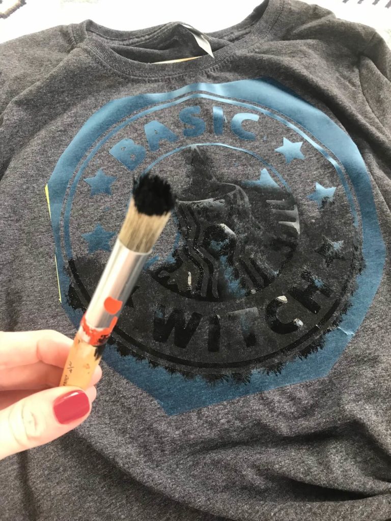 Fabric Ink T-Shirt How-To with Free SVG - Kayla Makes