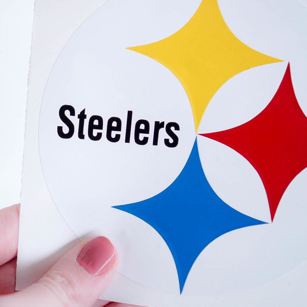 How To Make A Super Bowl Themed Car Decal With Adhesive Vinyl - Kayla Makes