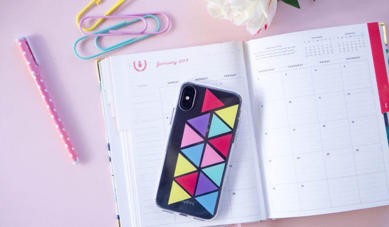 DIY Tutorial - How To Apply Adhesive Vinyl On A Plastic Phone Case ...